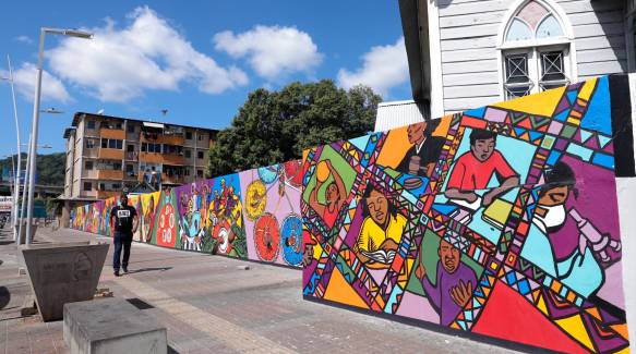 Un mural que narra la historia del afroantillano en Panamá