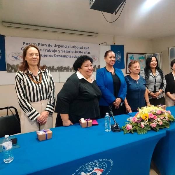 Ha crecido la participación de la mujer en puestos de dirección