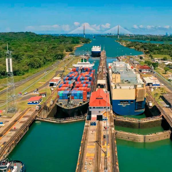 Panamá oficializa la creación del canal seco multimodal